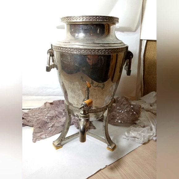 landers frary and clarke | Kitchen | Vintage Landers Frary And Clarke Silver Percolator Early ...